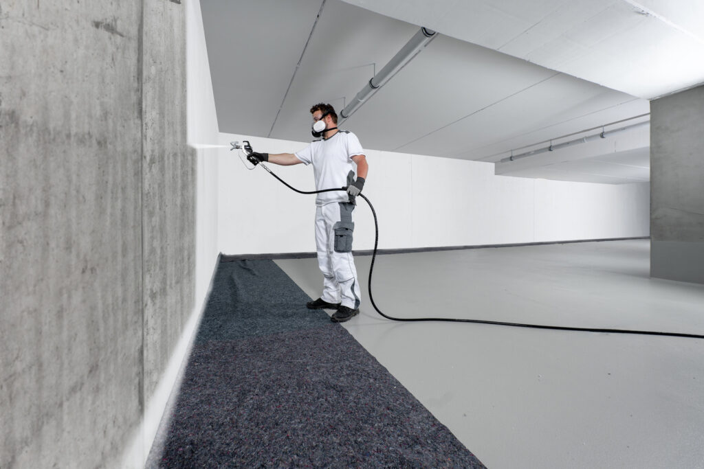 Titan Hydra X 4540 - Murphys Spray & Blast Equipment